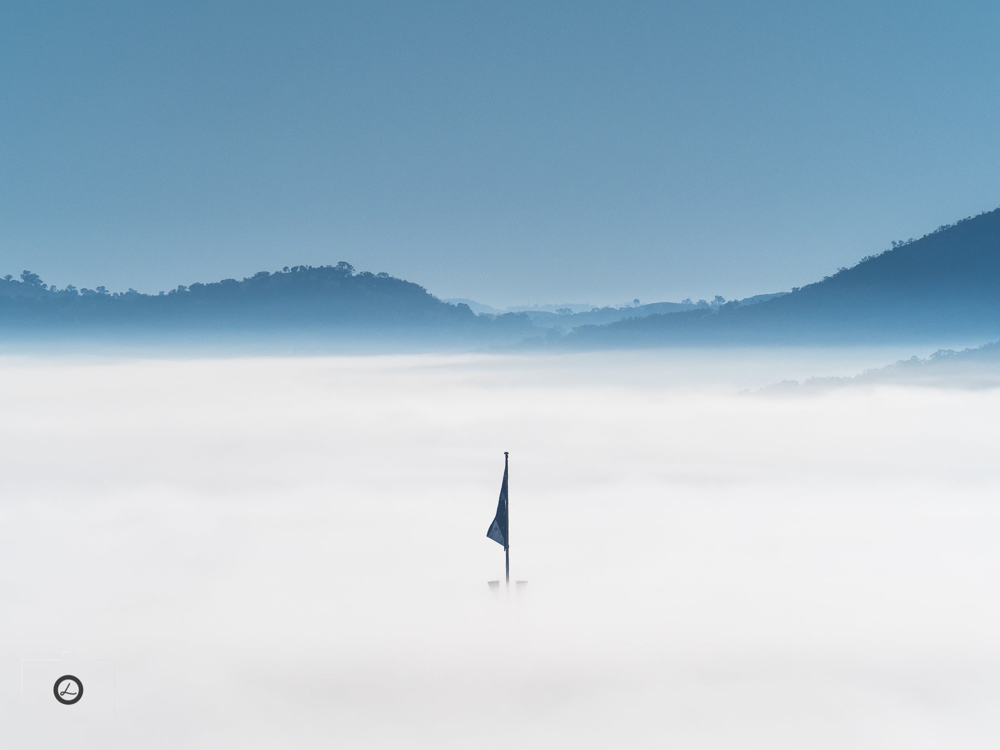 Fog Flag – Lyndal Curtis Photography
